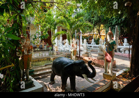 Wat Botum (Wat Botumvatey), Phnom Penh city, Cambodia Stock Photo - Alamy