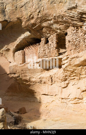 Target Ruins, Ancestral Pueblo, up to 1000 years old, Coomb Ridge area ...