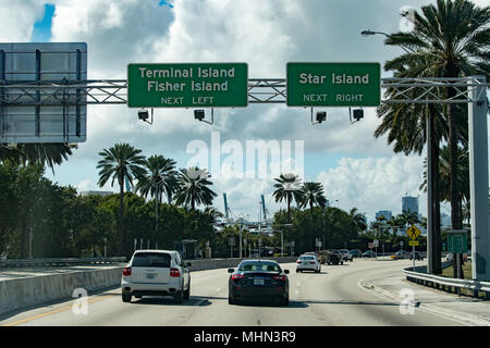traffic jam Miami Florida highway cars crowded Stock Photo: 35577411 ...