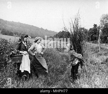 Country girls 1890s Stock Photo - Alamy