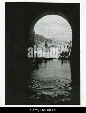 Snapshot of a puddle inside a cave Stock Photo - Alamy