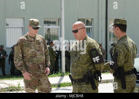 U.S. Military Police assigned to the 287th MP Company, 97th MP BN, 89th ...