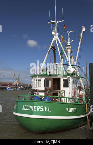 Fishing trawler in Westeraccumersiel, Dornumersiel, Lower Saxony ...