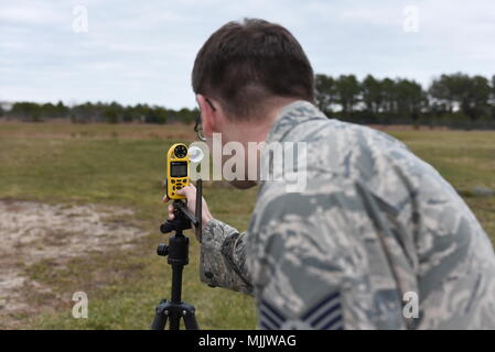 National guardsmen from the 202nd Weather Flight take meteorological ...