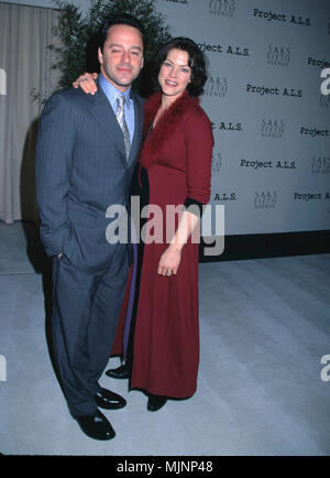 Gil Bellows and Wife Rya Kihlstedt Entering Restaurant --- " Tsuni ...