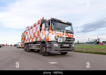 Recycling collection bin lorry, Berlin, Germany Stock Photo - Alamy