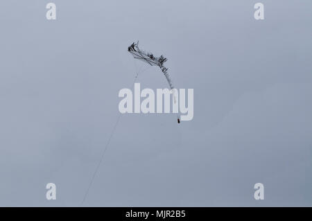 Kite bomb. Simple, homemade kite flown over the Israeli border from ...