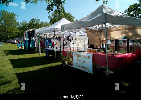 Vendors peddling their wares at the 14th annual Hot Air Balloon ...