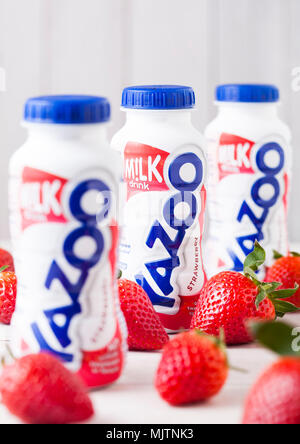 Yazoo Strawberry Milk Shake Stock Photo: 40076471 - Alamy