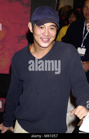 Jet Li Film: The One (USA 2001) Characters: Gabe Law Director: James ...