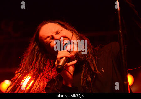 Milwaukee, Wisconsin, USA. 4th May, 2018. Korn frontman Jonathan Davis ...