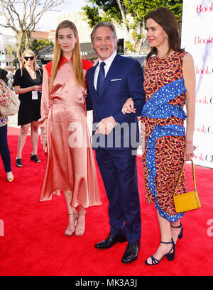 Don Johnson, Kelley Phleger and Grace Johnson at the "Knives Out" Los ...