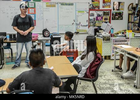 US Navy Sailors assigned to the Swordsman of Fighter Squadron Thirty ...