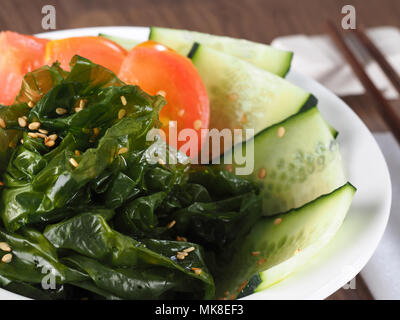 Sea lettuce Salad – Ensalada de lechuga de mar Edible green algae in ...