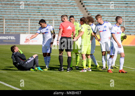 Players argue during the World Cup Group D soccer match between the ...