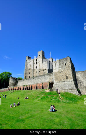 Rochester, Kent, England. Rochester Castle (12thC) Norman tower-keep of ...