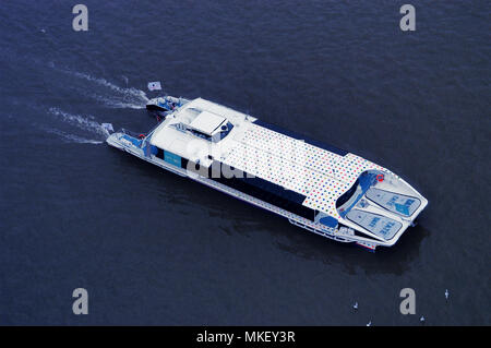 The catamaran boat Connecting Tate Britain with Tate Modern was ...