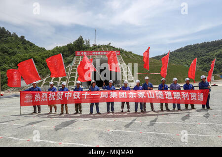 Shiyan, China's Hubei Province. 8th Aug, 2015. People splash water to ...