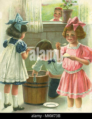 Vintage ice cream machine Stock Photo - Alamy