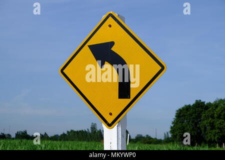left curved arrow symbol traffic Stock Photo: 184395026 - Alamy