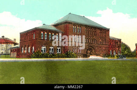 University Hall, the Ohio State University, Columbus, Ohio, with the ...
