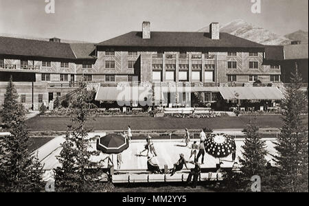 Lodge and Ice Rink. Sun Valley. 1940 Stock Photo - Alamy