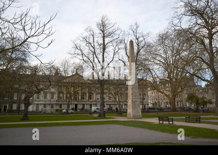Queen Square Bath UK, the obelisk and garden in Queen Square, Bath ...