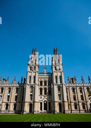 All Souls College, Oxford. North Quad, Designed by Nicholas Hawksmoor ...