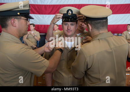 Robert Taylor - USN Stock Photo - Alamy