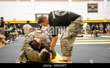 SCHOFIELD BARRACKS, Hawaii—225th Brigade Support Battalion Soldier Spc ...