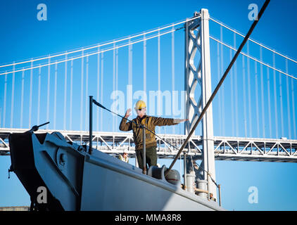 A US Coast Guard Landing Craft from the USS Samuel Chase disembarks ...