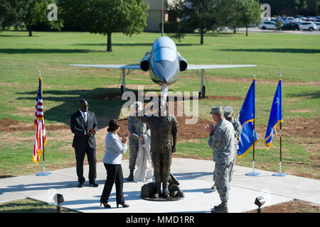 Patricia Knighten, daughter of Lt. Gen. Marquez speaks at the ...