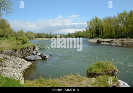 River cliff and slip off slope meander River Deben, Ufford, Suffolk ...