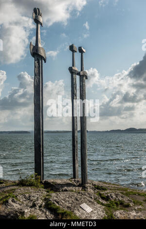Stavanger - Norway - Swords in Rock. Schwerter im Berg Stock Photo - Alamy