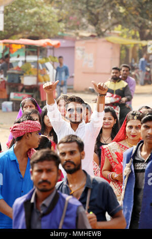 Indian village wedding parade Stock Photo - Alamy