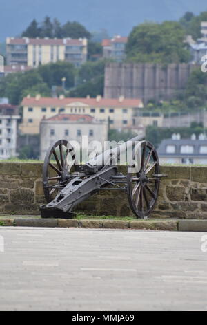 San Sebastian soaking in the summer sun Stock Photo - Alamy