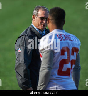 New York Giants general manager Joe Schoen looks on during Back ...
