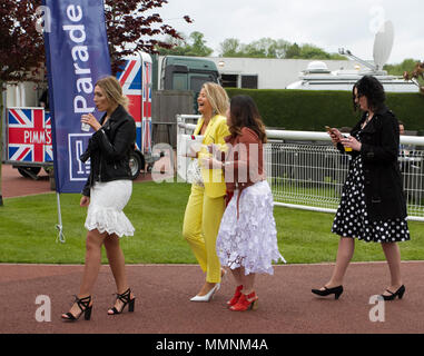 WOMENS' FASHION at Chester Racecourse in 1926 Stock Photo - Alamy