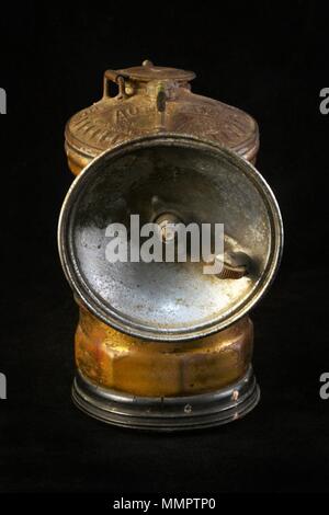 Carbide lamps,or acetylene gas lamps,are simple lamps that produce and ...