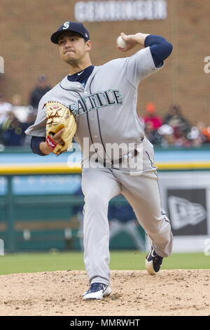 Seattle Mariners pitcher Marco Gonzales fields a ball during spring ...