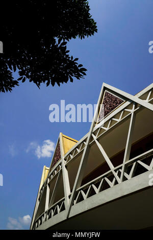 'Zig-Zag' | Chaktomuk Conference Hall | Phnom Penh Stock Photo - Alamy