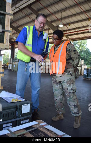 Col. Heidi Hoyle, commander of Joint Munitions Command, visited Crane ...