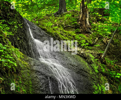 Cascade Falls at Nelson Ledges State Park. Near Garrettsville, Ohio ...