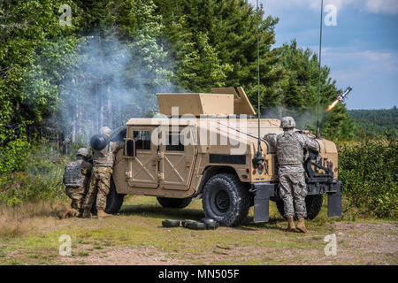 Soldiers in the 251st Engineer Company (Sapper) of the Maine Army ...