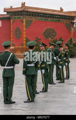 Palace Guards in front of the Forbidden City, Beijing, China, Asia ...