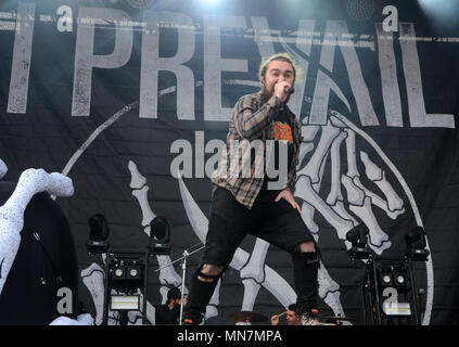Eric Vanlerberghe singer for I prevail performs at Inkcarceration 2019 ...