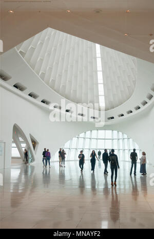 Windhover Hall in the Milwaukee Art Museum Stock Photo - Alamy