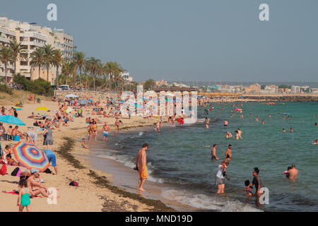 people at the beach, in Palma de Maiorca, Maiorca Island, Spain Stock ...