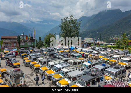 Road trip Sikkim Stock Photo - Alamy