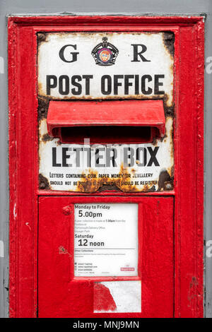Old Fashioned Post Box, London Stock Photo - Alamy